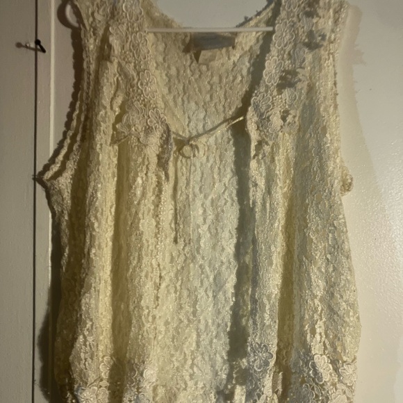Other | Vintage Magnet Art Lynn Yang Lace Vest One Size | Poshmark